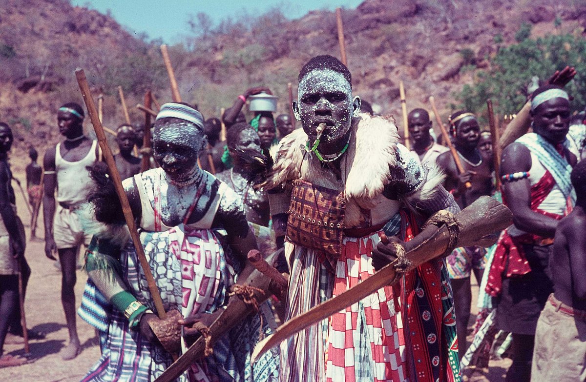Die Nuba-Fotografien im Nachlass von Leni Riefenstahl - Stiftung ...