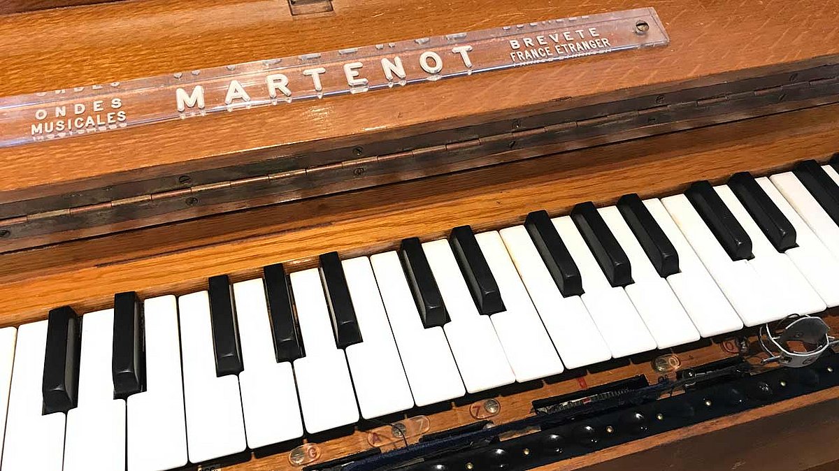 Neues Highlight in der Sammlung des MIM: ein Ondes Martenot aus dem ...